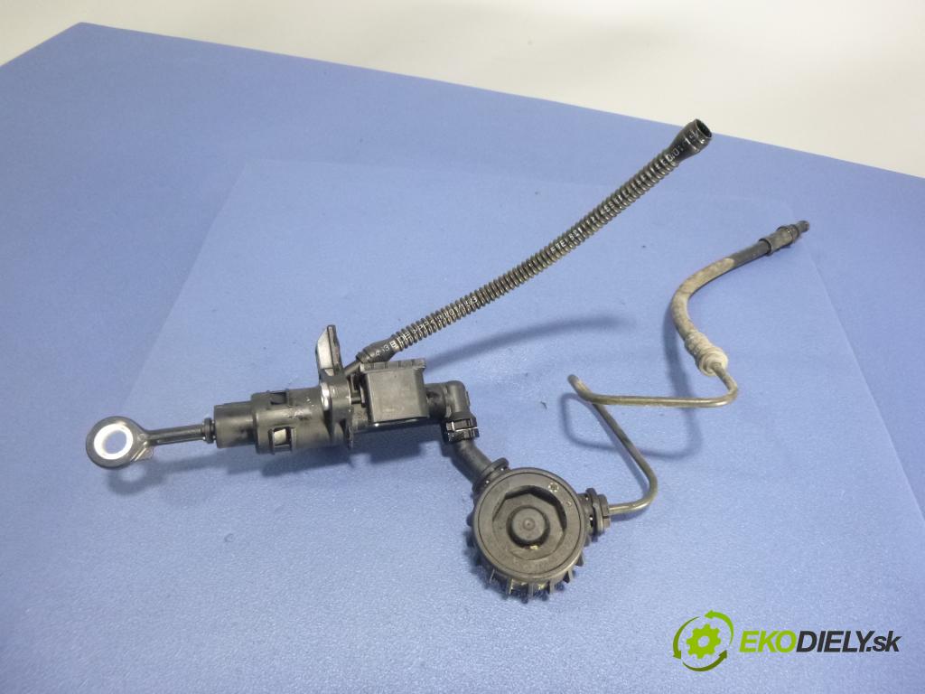 Skoda Rapid 2015 čerpadlo Spojka 6R0721388D | EkoDily.cz