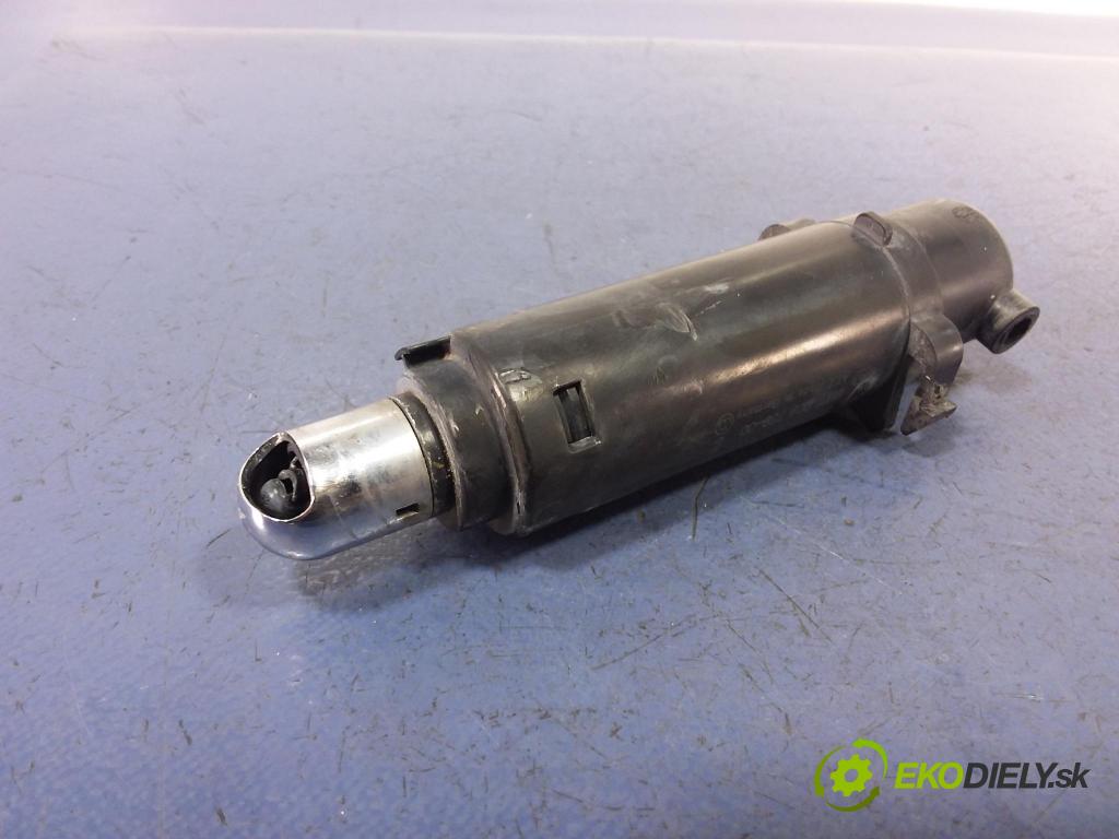 Porsche Panamera 2010 ostřikovač 97062813300 | EkoDily.cz