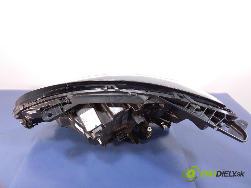 Renault Clio 0 světlo v pravo: 260100902R | EkoDily.cz