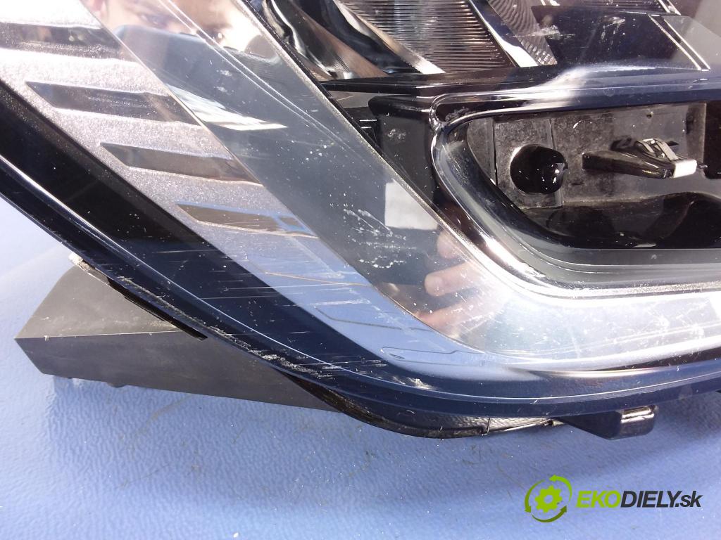 Renault Clio 0 Reflektor: v pravo: 260100902R | EkoDiely.sk