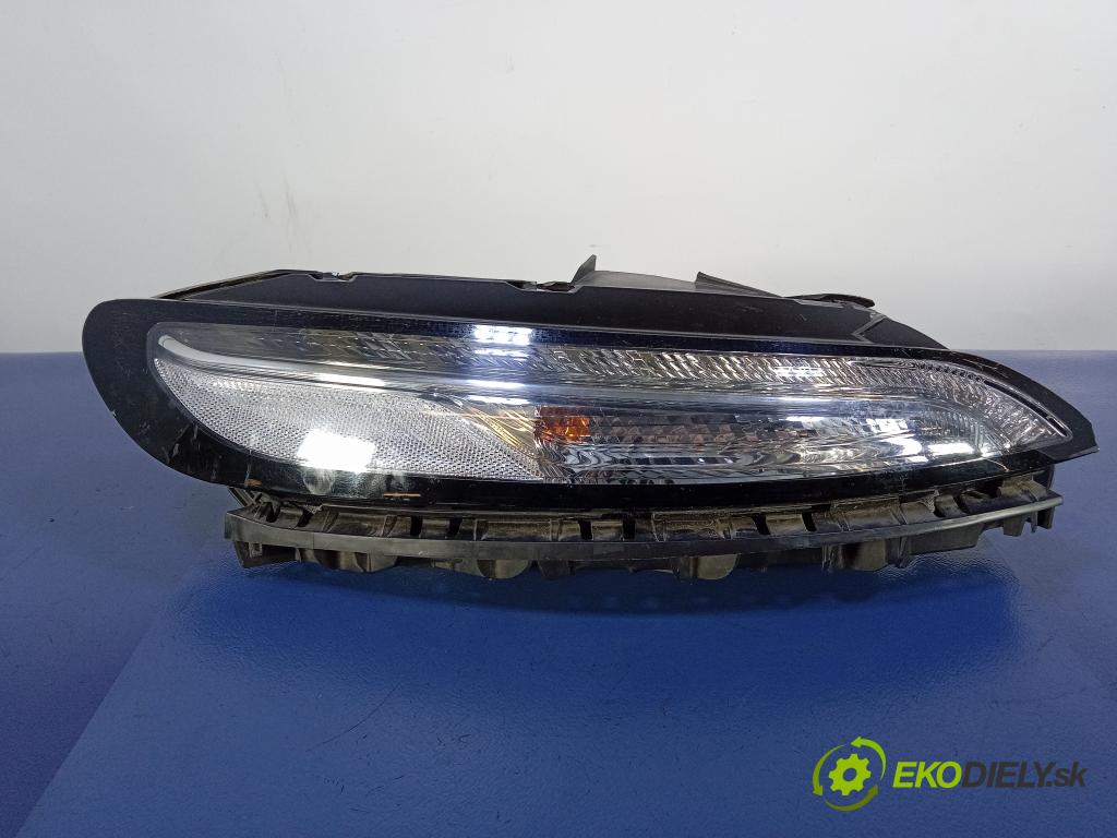 Jeep Cherokee 0 světlo v pravo: 68157104 | EkoDily.cz