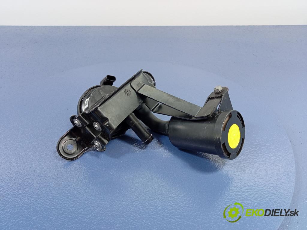 Bentley Bentayga 2018 Nádrž: Uhlí Aktivní 8K0906253K | EkoDily.cz