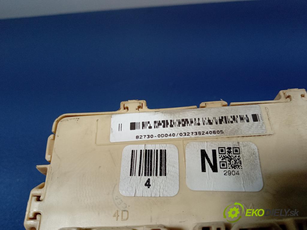 Toyota Yaris 2005 skříňka Pojistky 82730-0D040 | EkoDily.cz