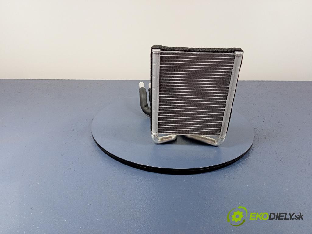Kia Ceed 2022 radiátor 01 | EkoDily.cz