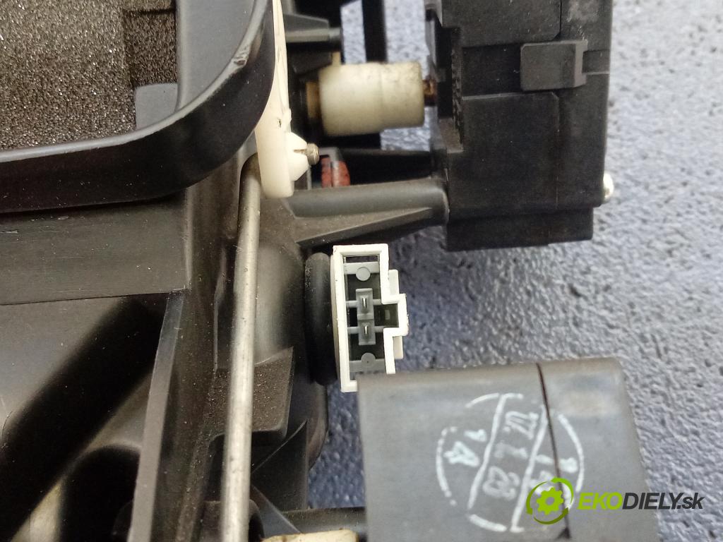 Vw Phaeton 2007 Mřížky Proud vzduchu Vzduch: 3D1819509C | EkoDily.cz