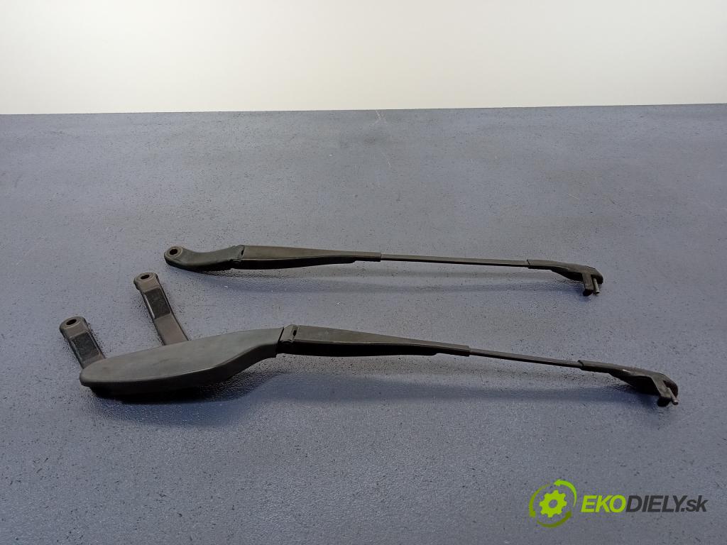 Mercedes Cl 2008 Stěrače: Přední A2218200144 | EkoDily.cz