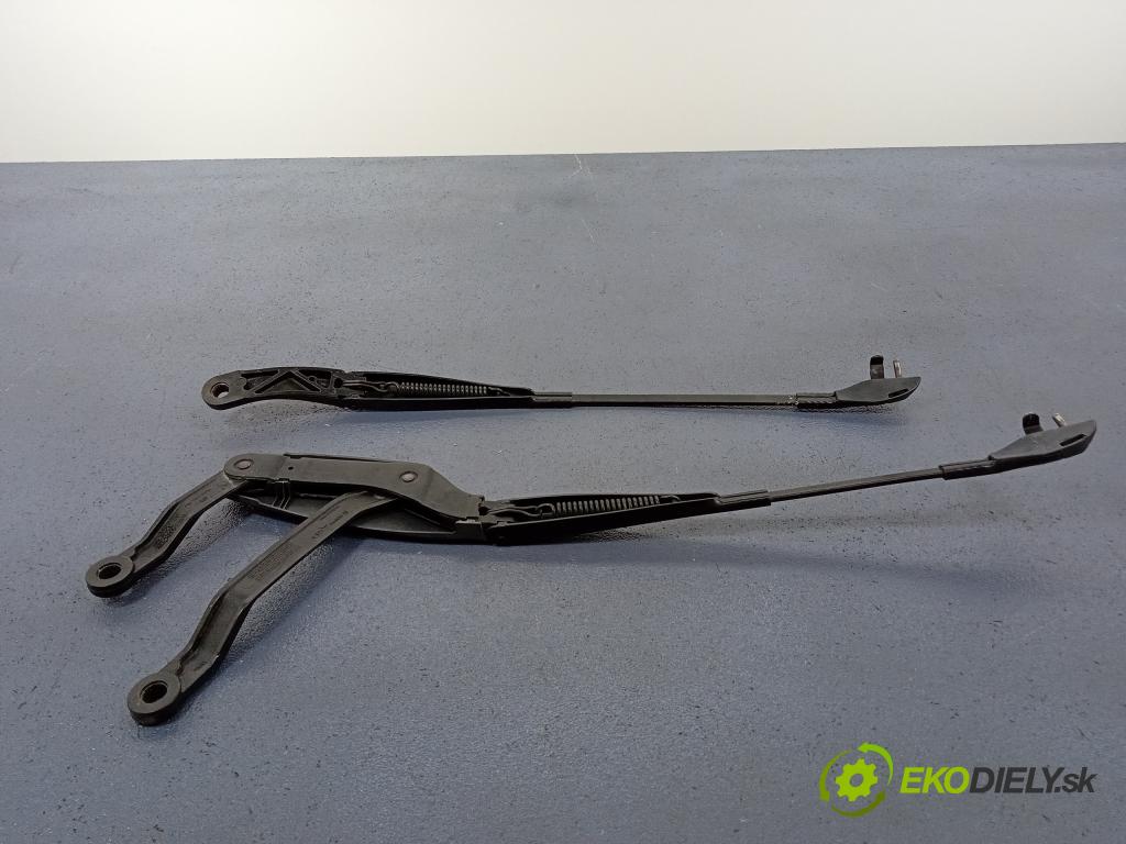 Mercedes Cl 2008 Stěrače: Přední A2218200144 | EkoDily.cz