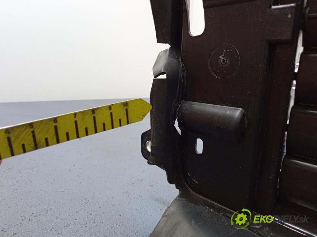 Volvo C40 0 Vstup: Vzduch: 31655241 | EkoDily.cz