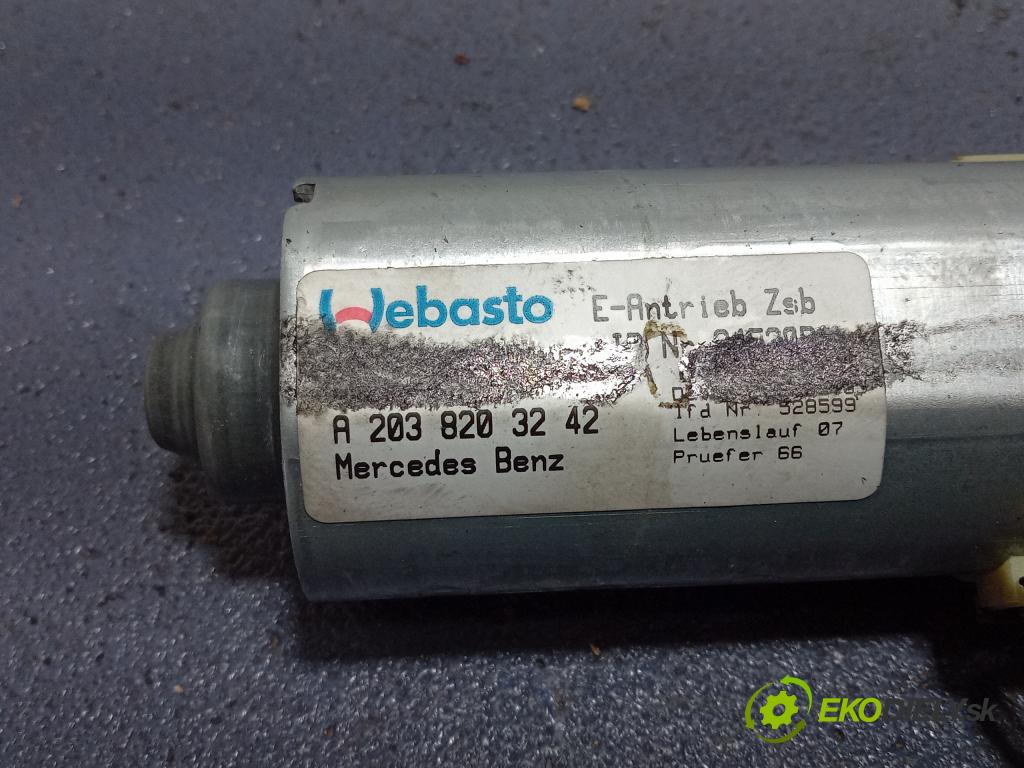 Mercedes E-klasa 0 Střešní okno: A2118202742 | EkoDily.cz