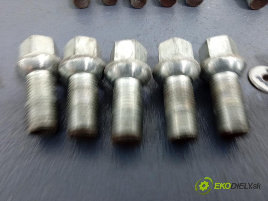 Skoda Octavia 2022 Šroub: Do Kola: 01 | EkoDily.cz