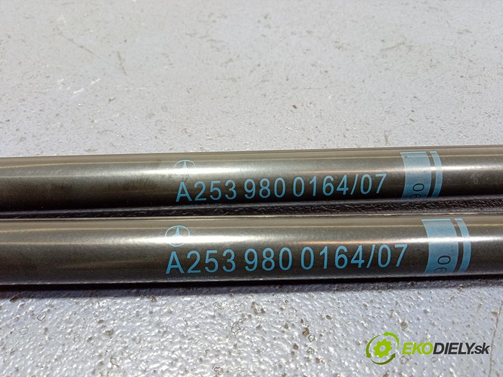 Mercedes GLC-Klasa 2019 Aktuátor: A2539800164 | EkoDiely.sk