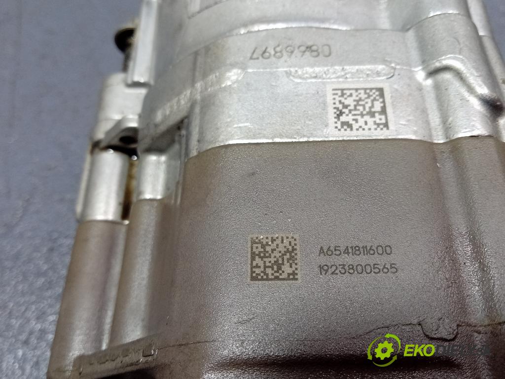 Mercedes GLC-Klasa 2019 čerpadlo Olej A6541811600 | EkoDily.cz