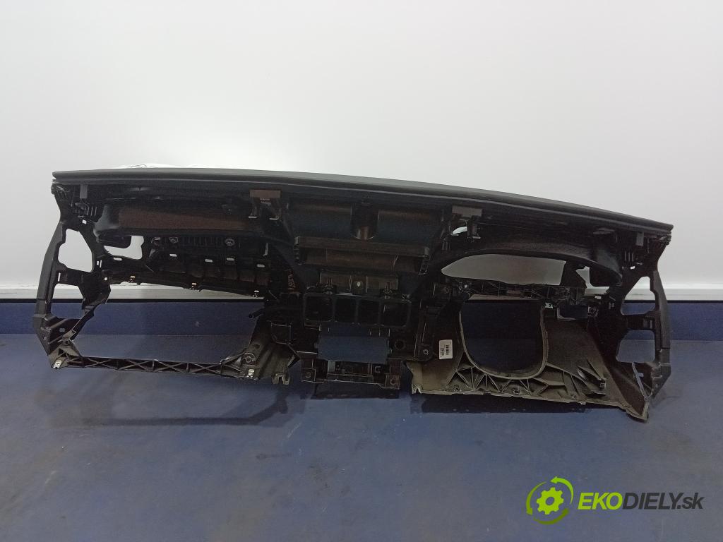 Volvo XC60 2019 kokpit,přistrojova deska 32219896 | EkoDily.cz