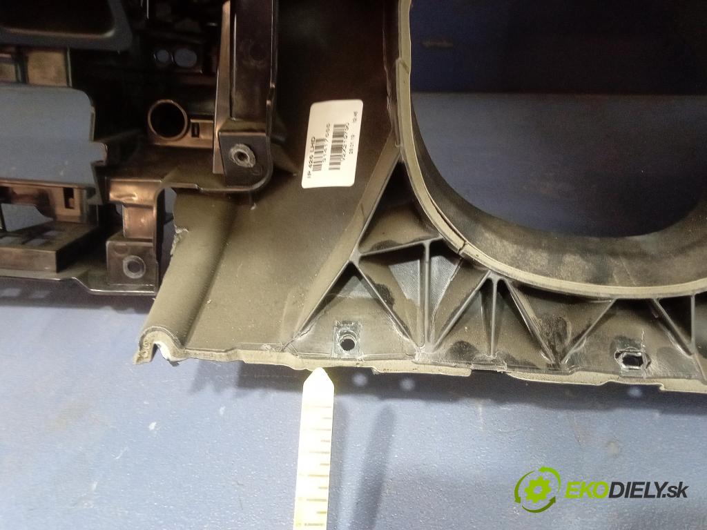 Volvo XC60 2019 kokpit,přistrojova deska 32219896 | EkoDily.cz