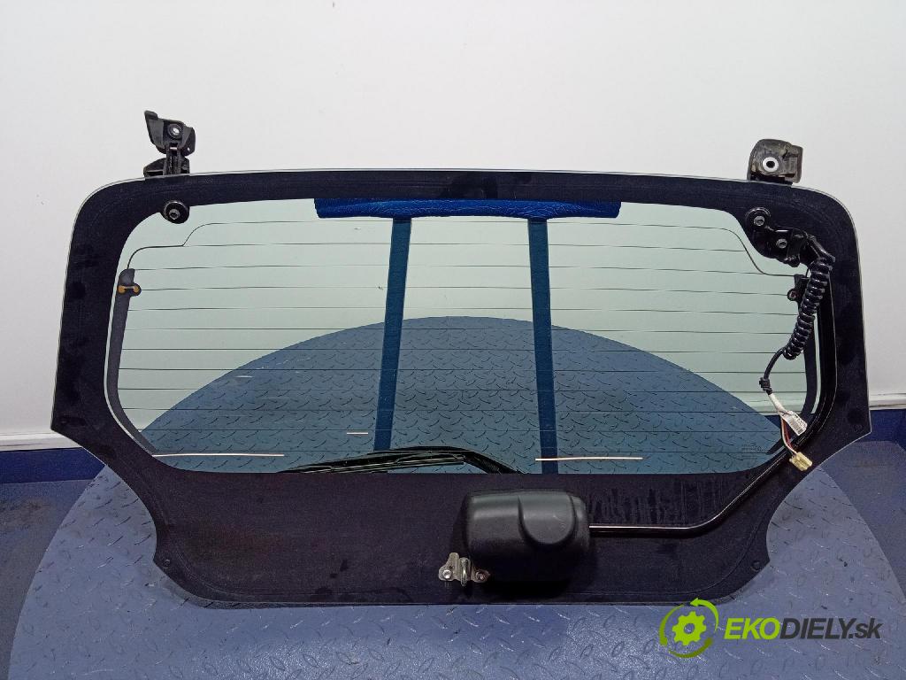 Toyota Aygo 2008 zadní dveře kufra: kufr 01 | EkoDily.cz