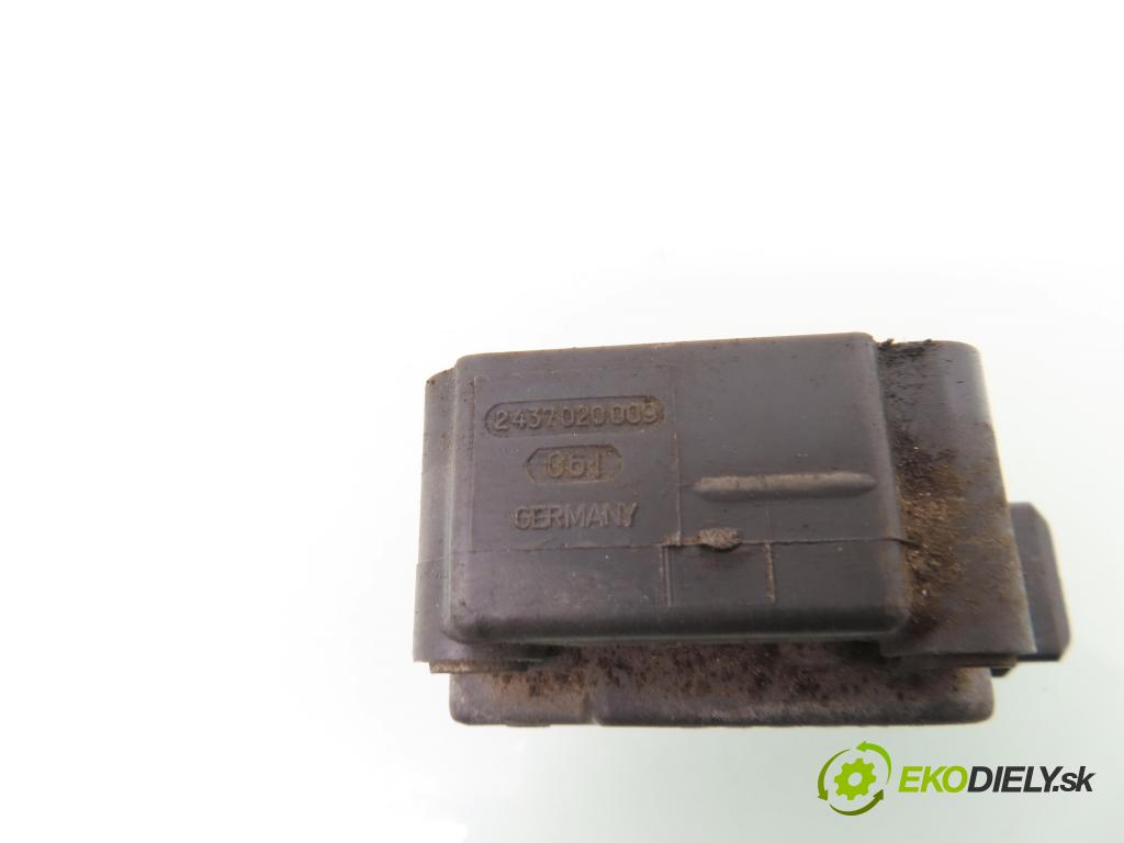 AUDI 80 (89, 89Q, 8A, B3) SEDAN 1990 80,00 2.0 - 3A 1984,00 Regulátor ...